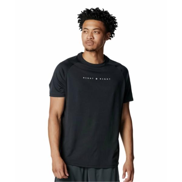 ■カラー：BLK ( 001 Black )■サイズ：S、M、L、XL、XXL■素材：ポリエステル100%■特長：・汗を素早く吸収、外部へ発散し、アスリートの身体を常にドライに保つ・臭いを軽減・首元はリブ仕様・ステフィン・カリーコレクション...