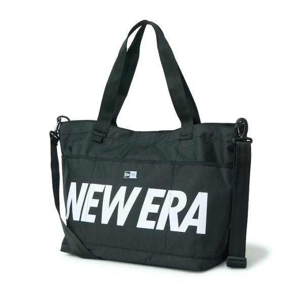 ジム通いやスポーツでの使用、道具の持ち運びに便利な大容量のトートバッグ。取り出しに便利なポケットを多数配備し、デイリーシーンでも活躍する。■カラー：BLK ( ブラック )■サイズ：高さ/約360mm、幅/約380mm、奥行/約210mm※...