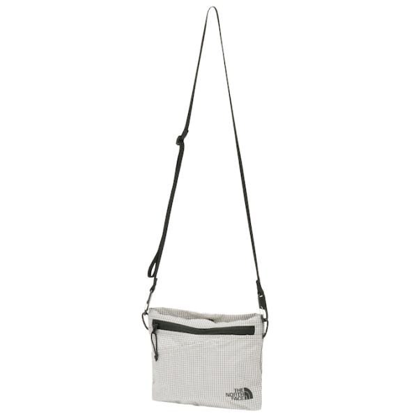 ■カラー：TI ( ティングレー )■サイズ：H15.5×W20.5×D3cm※製品によって仕上りサイズに多少の誤差がありますのでご了承下さい。■容量：1.5L■重量：約110g■素材：400DSpectra リップストップナイロン混100...