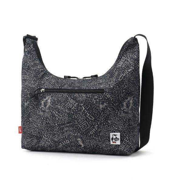 シンプル＆多ポケットで使い勝手抜群のショルダーバッグ■カラー：Archive■サイズ：H26XW36XD9cm※製品によって仕上りサイズに多少の誤差がありますのでご了承下さい。■素材：RENU Recycle Polyester 100%■...