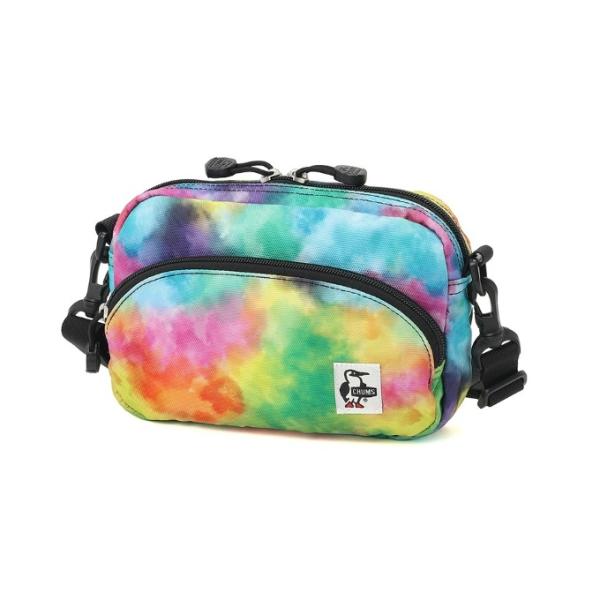 身軽なお出かけにちょうど良い、CHUMS定番のミニショルダーバッグ■カラー：Watercolor■サイズ：H15XW21XD5.5cm※製品によって仕上りサイズに多少の誤差がありますのでご了承下さい。■素材：RENU Recycle Pol...