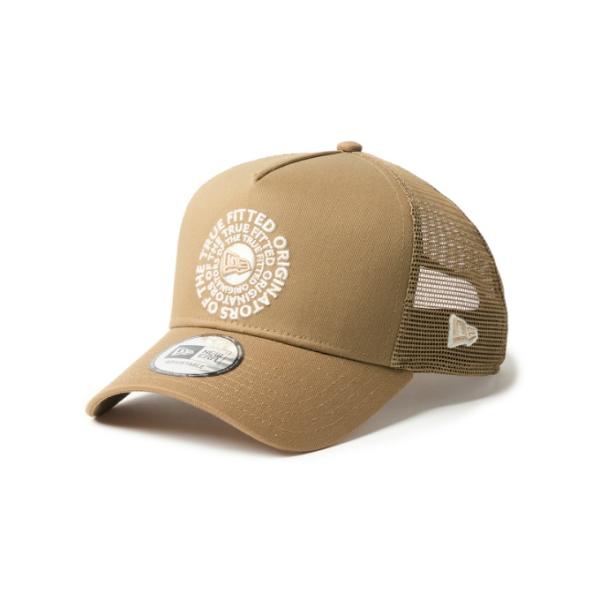 ブランドのルーツを感じさせる、クラシックかつ印象的なロゴキャップ。■カラー：カーキ■サイズ：OSFM(アジャスタブル)■素材：綿、ポリエステル■原産国：中国■特長：・かつて使用していたタグラインOriginators of the True...