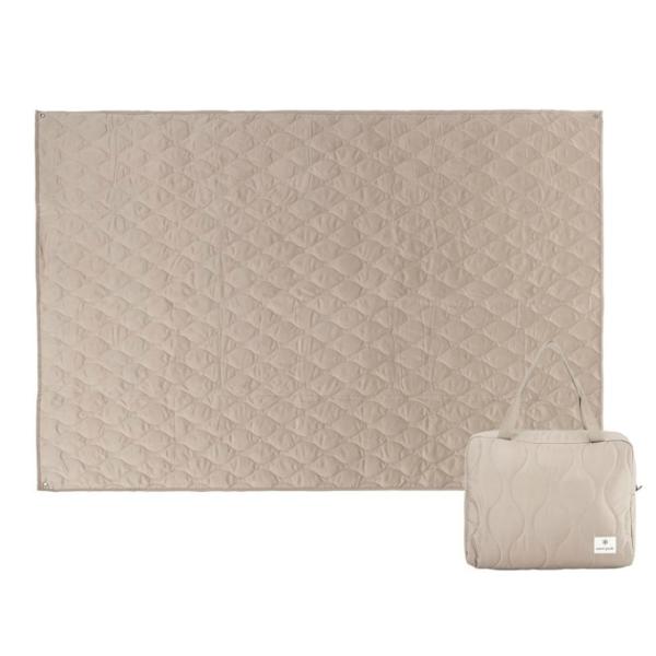 ■セット内容：本体、収納ケース■サイズ：200×140×1(h)cm、収納サイズ:37×15×27(h)cm■重量：約900g■素材：本体表生地／68Dポリエステルタフタ・アクリルコーティング・撥水加工本体裏生地／150Dポリエステルオック...