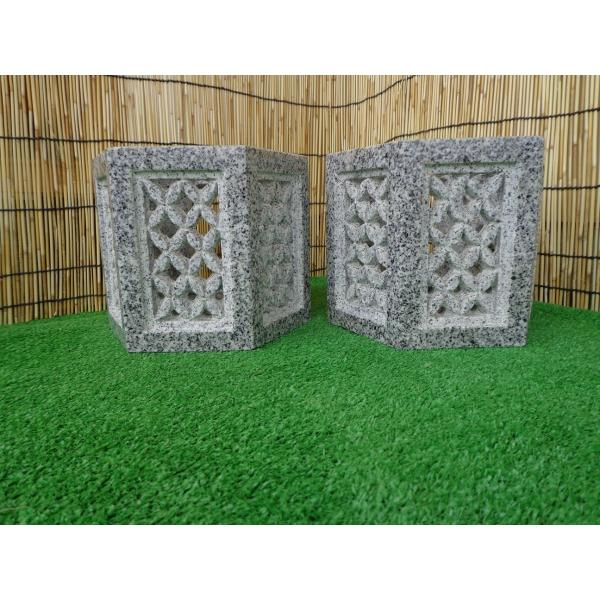 中国産白御影石のg-614石です。対物で販売になりますが1個からのご注文も可能です。手造りの為若干の違いを御理解してください。大きさは約19.8×17.2×15.7cm重さ４kg（１個）になります。※手造りですので寸法、仕上げに神経質な方は...