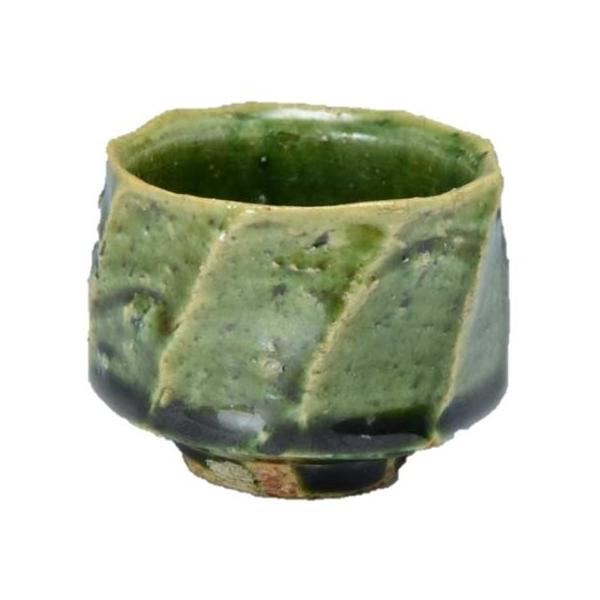 ★内容：京焼・清水焼　織部面取　ぐい呑★サイズ：6.5×高5cm★素材：陶磁器/日本製【お取り寄せ商品】お取り寄せ商品につきご注文承り後の在庫確認となります。在庫状況は常時変動いたしますため「在庫切れ」「入荷待ち」の記載無き場合でも欠品の場...