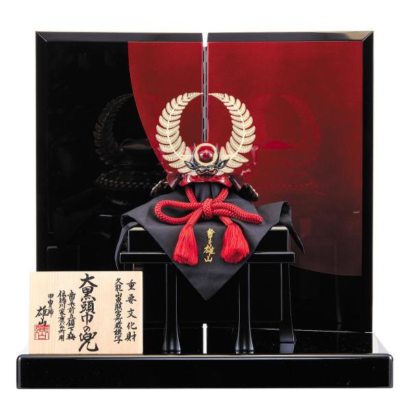 サイズ：横幅60×奥行40×高さ58cm鈴甲子雄山作。久能山東照宮所蔵、徳川家康公、歯朶の葉前立の兜飾りです。真鍮製24金メッキ歯朶前立て、本皮のしころに素掛け威し。本格的な造りの10号サイズの兜です。木製の塗り台屏風にセット致しました。光...