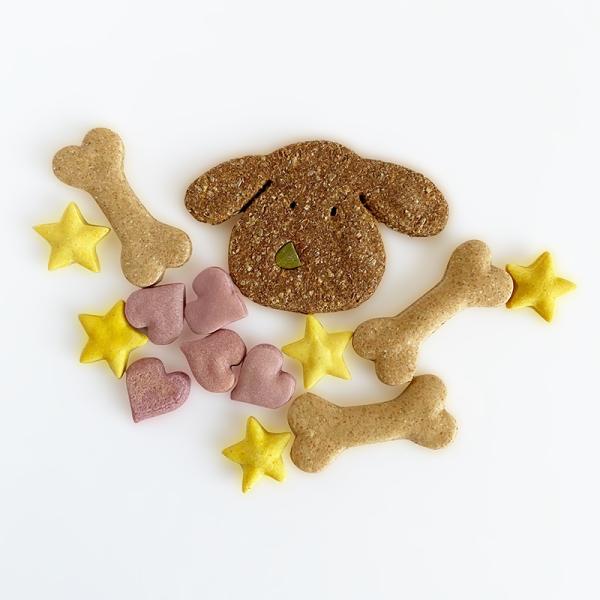 ボーン、スター、ハートのビスケットも一緒にパックした、みんなの人気者間違いなし！のPup　star。プレゼントにもぴったり。■内容量：31g 126kcal 1袋にチョコface 1コ、 ボーン、スター、ハートビスケット■賞味期限：90日■...