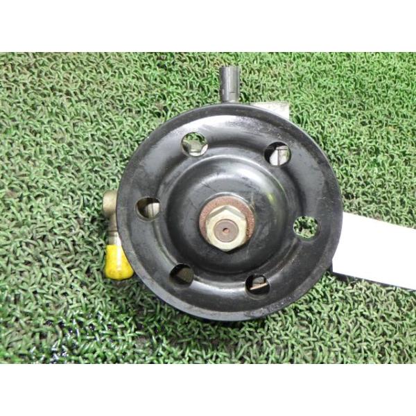 **** 商品説明を必ずご確認ください ****部品管理番号：000030276543300メーカー純正品番：L116-32-650G部品名：パワステベーンポンプ部品区分：リサイクル品車名：ＭＰＶ車両タイプ名：ステーションワゴン通称型式：L...