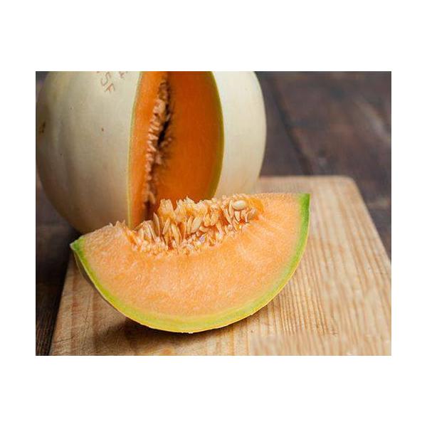 商品の説明 2016年、ついにイタリアからのウリ科の輸入が解禁となり、日本初上陸となったイタリア・マントヴァ産メロン 無数の品種が有るイタリアのメロンの中で、現地でも最高級とされるメロンです。 メロンは、外皮は網目がなく、果肉は濃いオレンジ...