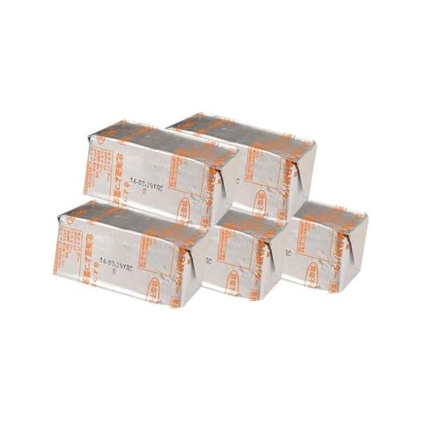 広大な土地で育った牛のミルクを使用! 広大な土地でのびのび育った牛のミルクを使用したバターです。北海道産の良質な生乳を100%使用して造りました。大自然が育んだミルクの風味とコクが活きたちょっと贅沢な味わいです