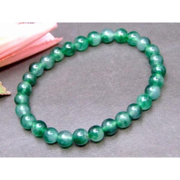 ※画像と同品質のものをお送りします。オリジナルアクセサリー作りに是非どうぞ〜〜（m−m）天然のものを色加工した商品になっておりますので、何卒ご了承のうえ、購入くださいませ。素材天然石：ヒスイ(着色)サイズ・重さ約：重さg　玉径6mm・±0....