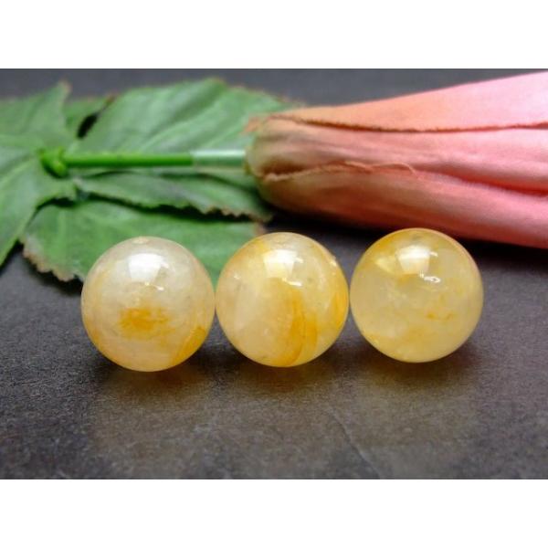 ※画像と同品質のものをお送りします。オリジナルアクセサリー作りに是非どうぞ〜〜（m−m）素材天然サイズ約：重さg　玉径15mm・±0.5mm　1粒売り　※ 多少の誤差はご了承下さい。
