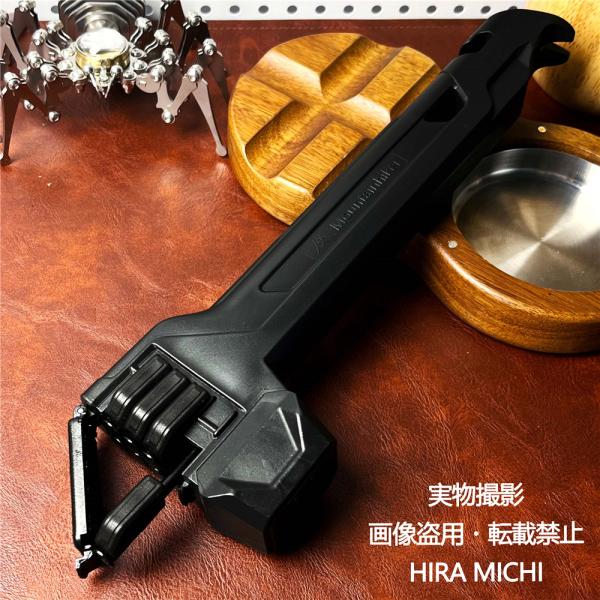 ★商品の状態★使用状況・新品未使用ご覧いただきありがとうございます！キャンプやアウトドアで大活躍する、多機能ペグハンマー のご紹介です。ペグ打ち・ペグ抜きがこれ 1 つでできる、頑丈で使いやすい人気アイテムです【商品詳細】本体サイズ：約 2...