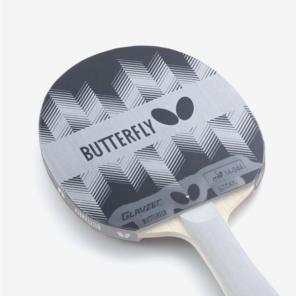 卓球ラバーの保護用粘着シート。商品名：ラバー保護用粘着フィルム4メーカー：バタフライ数量：２枚入り原産国：日本