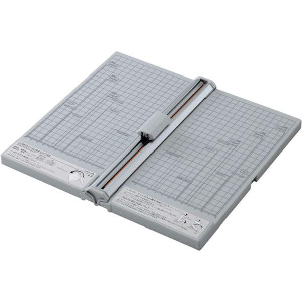 ・コンパクトに収納できる折りたたみ式スライドカッターです。・裁断目安は直線刃で5枚程度、ミシン刃で3枚程度です。・A4サイズまでの紙の裁断に。・全長(mm)：312・奥行(mm)：290・高さ(mm)：43・裁断幅(mm)：210・適合替刃...