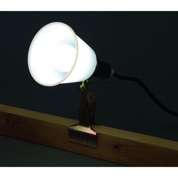 ・屋外で使用可能な防滴型の作業用ライトです。・建築現場やレジャー、車庫、倉庫、いろいろなシーンで使用できます。・省エネ、長寿命、虫が集まりにくい特徴があります。・設置に便利な強力クリップタイプです。・電源スイッチを押すたびに電源「オン」「オ...