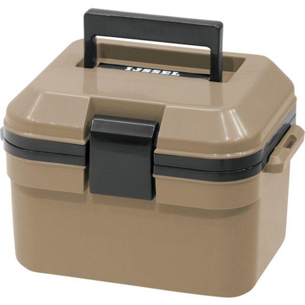 ・密閉度を配慮したバックル設計の為、クーラー内の冷気をガードします。・フタお弁当の保冷にピッタリサイズ・350mL缶：6本・フタの脱着可能・アウトドアシーンに映えるアースカラーのクーラーボックス。・色：サンドベージュ・幅(mm)：219・奥...