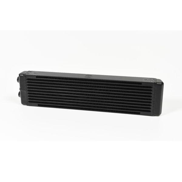 CSF Universal Dual-Pass Oil Cooler (RS Style) - M22 x 1.5 - 24in L x 5.75in H x 2.16in Wメーカー：CSFメーカー品番：8110・掲載画像は、カタログより...