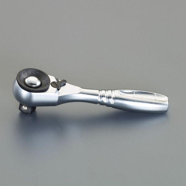 差込角：3/8""ギア数：72歯送り角：5°全長(mm)：110重量(g)：150仕様：ストレートサイズ(mm)：W：26.5 H：27.8 T：15.5ヘッド部に早回し機能を搭載、指先で素早く早回し作業ができます。ロッキング式、ワンプッシ...