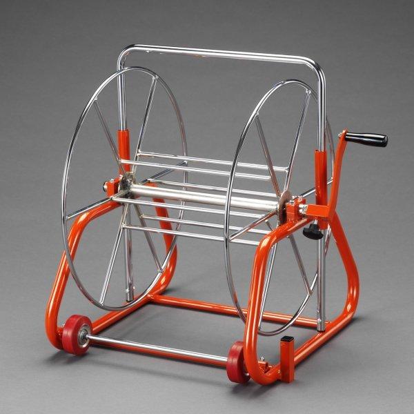 ロープ収納目安：φ12mmX250m、φ14mmX200m、φ16mmX150m重量：7.5kgフレームサイズ：480X480X735(H)mmリールサイズ：φ480X320mmロープの収納、運搬に便利です。ドラムの回転が滑らかで、スムーズ...