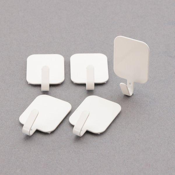 耐荷重(kg)：0.5面サイズ(W×H)：20×32mm口幅(mm)：12入数：5個材質：本体：焼付塗装鉄板 粘着剤：ゴム系粘着タイプ小物の整理にリビングからキッチンまで幅広く使えるます。裏面のはくり紙をはがして貼るだけの手軽なタイプです。...