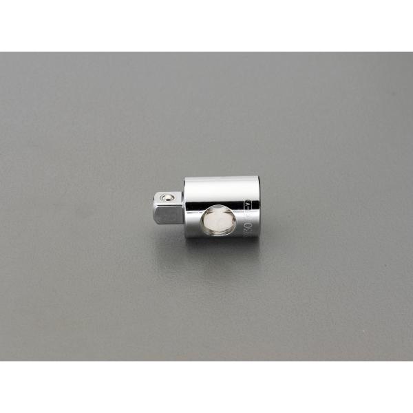 ●差込角…1/2"●メス…1/2"●オス…3/8"●全長…40mm全体に設けられた差し込み穴にはEA687BV-101、102、103(別売)のエクステンションバーを差し込み可能。Ｔ型スライドハンドルとしてもお使いいただけます。EA687C...