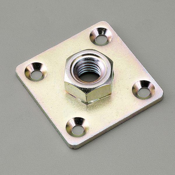 仕様：40角Uポール用サイズ：M10x1.5全長(mm)：40.2幅(mm)：40.2厚み(mm)：10.6穴数：4重量(g)：44.4材質：スチール（三価ホワイト）付属品：B4×20（4本）適合品番：EA976CB-21取付穴径：M4Uポ...