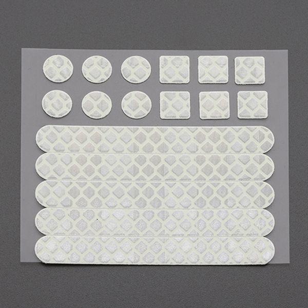 サイズ：丸：φ10mm×6枚 四角：10×10mm×6枚 棒：10×80mm×5枚重量：11g材質：基材：蓄光材、ポリエステル樹脂　 粘着剤：アクリル系 剥離フィルム：PP発光時間：約8時間JIS規格：JCクラス使用方法：室内の蛍光灯などで...