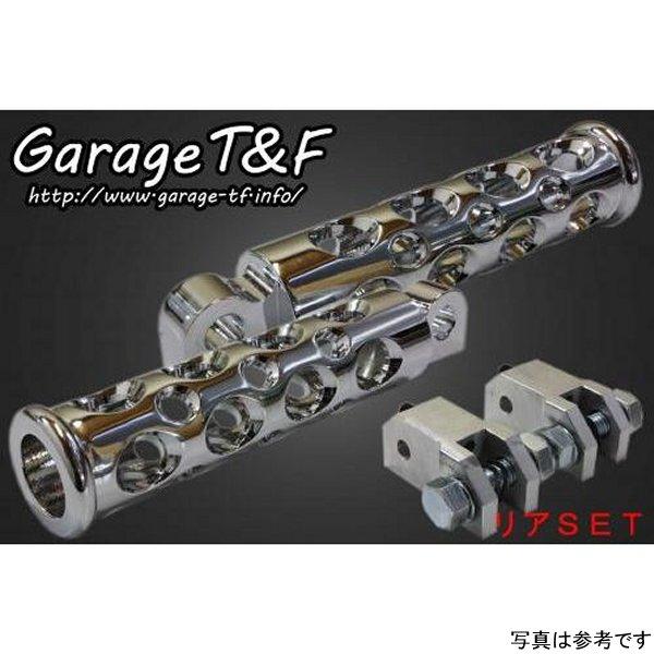 MG250FP23A ガレージT＆F コンバットフットペグ98年以前 ホンダ マグナ250カラー:メッキリアSET【仕様】・本体部分:アルミ製メッキ仕上げ。・ジョイント部分:アルミ製。・フロントサイズ:最大外径約31mm。全長(ジョイント部...