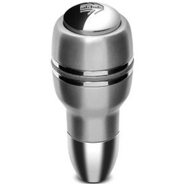 Momo Automatico Shift Knob - Aluminum, Chrome Insertメーカー：MOMOメーカー品番：AUTOALU・掲載画像は、カタログより抜粋した参考画像となっております。ご不安な場合は、メーカーサイト...