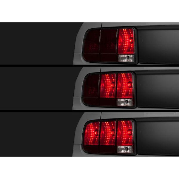 Raxiom 05年-09年 フォード Mustang Sequential Tail ライト キット (Plug-and-Play)メーカー：Raxiomメーカー品番：11044・掲載画像は、カタログより抜粋した参考画像となっております。...