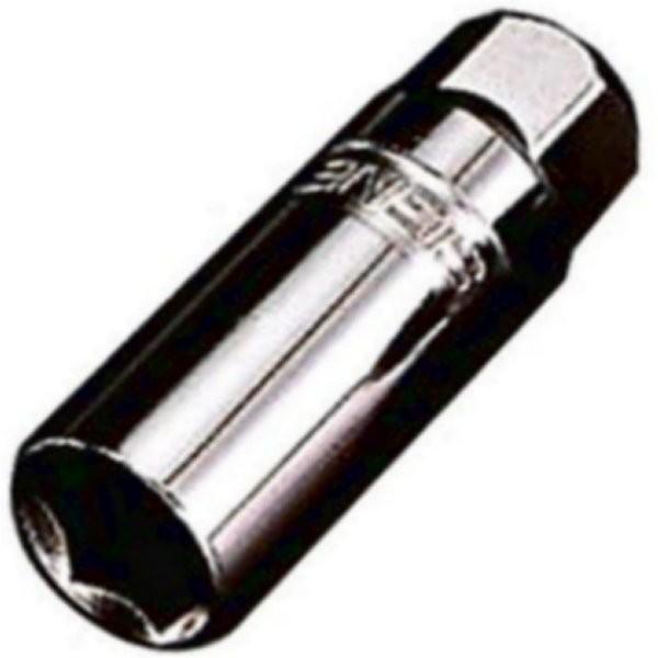 シグネット 1/2DR 5/8インチ プラグソケット(ラバー)・サイズ(インチ)：5/8・差込角(インチ DR)：1/2・ソケット外径(D1先端部；mm)：23・ソケット外径(D2差込部；mm)：21・全長(L；mm)：64・ソケット深さ(...