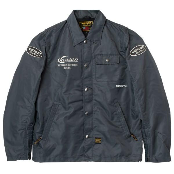 バンソン VANSON 2026年春夏モデル コーチジャケット Mサイズ GYサイズ：Mカラー：グレー素材:ナイロン+PUコーティング本体生地は、防水撥水機能を高めるナイロンPUコーティング。裏地にはメッシュ素材を採用。装飾は刺繍仕上げのワ...