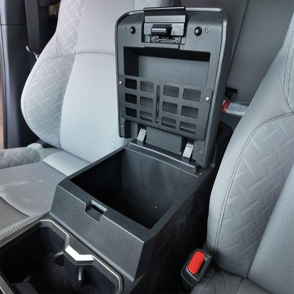 Cali Raised Interior Center Console Molle Panel For 2024 Toyota Tacomaメーカー：Cali Raised LEDメーカー品番：CR4170・掲載画像は、カタログより抜粋した...