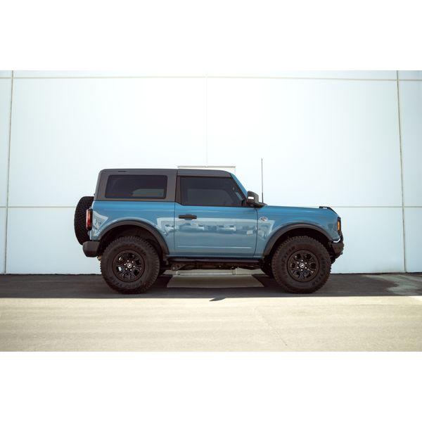 DV8 Offroad 21-23 Ford Bronco 2-Door Pinch Weld Coversメーカー：DV8 Offroadメーカー品番：SRBR-06・掲載画像は、カタログより抜粋した参考画像となっております。ご不安な場合...