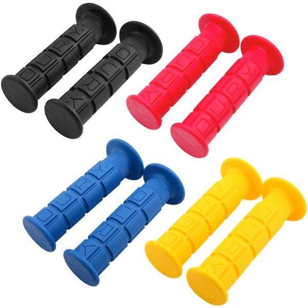 ・親指スロットル仕様。・左右ペア・7/8インチ(22mm)ハンドルバーに適合。・長さ 5インチ(127mm)・左右の内径は太さは同じです。・ATV UTV ウォータークラフト用・大きなパッド設計は滑りをなくし、振動を吸収します。・超柔らかい...