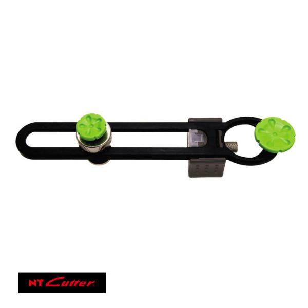 NT　C-2000P　布用ローリング円切りカッター。広島　ＮＴ 布用円切りカッター布・フェルト・キルト・デニム・レースなどの生地や、軟質フィルム・薄いゴムシートに最適な、布用ローリング円切りカッター。中心にピン穴をあけずにきれいな円が切れま...