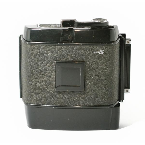 マミヤRB67用フィルムマガジンです。内部フィルム圧着板外れる。外観全体的に小さなキズやクスみ有。コンディションランク:D