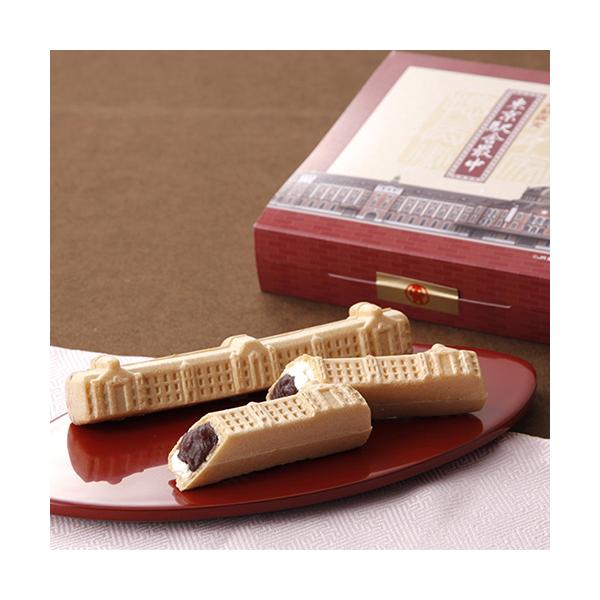 【東京】東京駅丸の内駅舎最中（小豆＆クリーム）老舗和菓子店がつくる、大人気の「もなか」が登場。東京駅丸の内駅舎を型どった最中の皮の中に風味良い小豆餡と爽やかなバタークリームを挟みました。『あわ家惣兵衛』東京練馬区の和菓子屋「惣兵衛最中本舗 ...