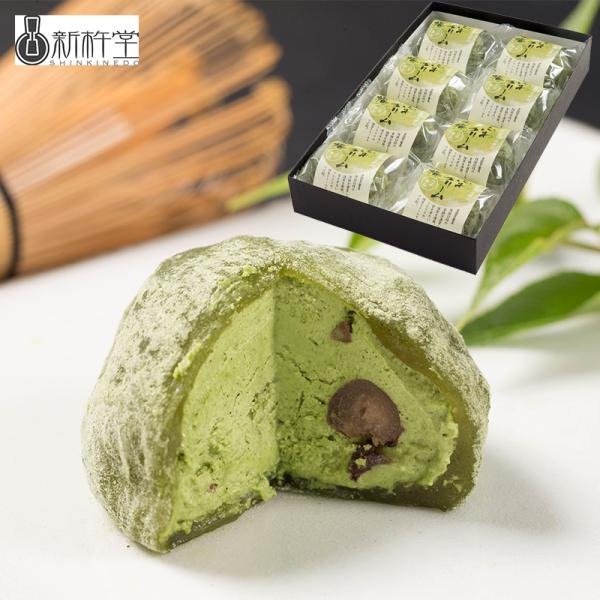 岐阜 新杵堂 もちふわ抹茶クリーム大福 8個入代表的な抹茶の産地の一つ、遠州森町の抹茶をふんだんに使用したズッシリと食べごたえ満点な和菓子屋がつくるちょっと洋風な抹茶大福です。 お茶の「渋み」「旨み」を全面に押し出し、「甘味」はほどほど、こ...