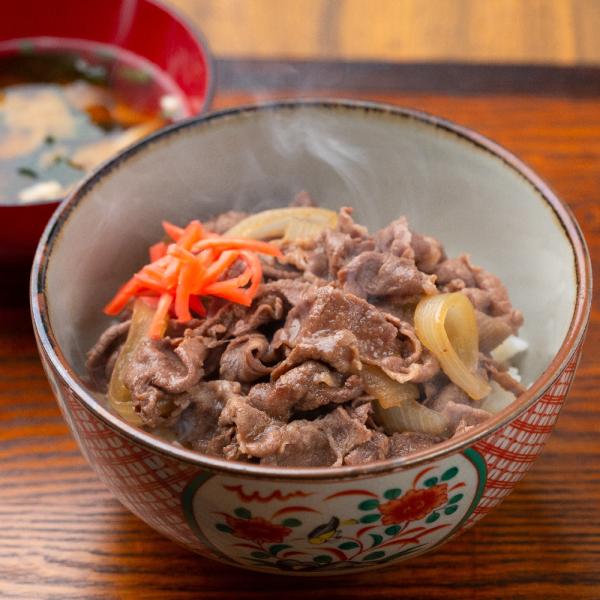 炒め物や、牛丼等、様々なお料理につかっていただくのもおすすめです。【内容量・重量】500ｇ　※切り落としのためサイズ不揃い【保存・賞味期限】冷凍で出荷日より30日【アレルギー表記】無【備考】※こちらの商品は出荷元からの直送品となります。ご注...