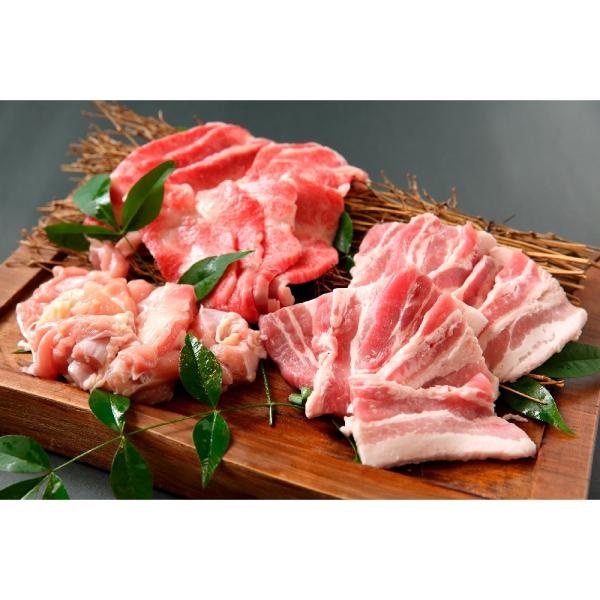 近江牛をはじめ、豚肉、鶏肉の3種類を一度に味わえる焼肉セットです。【内容量・重量】近江牛カルビ200g、国産豚バラ150g、国産鶏150g【保存・賞味期限】冷凍で出荷日より60日【アレルギー表記】無【備考】※こちらの商品は出荷元からの直送品...
