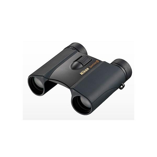 ■特徴小型で軽量のため携帯に便利な双眼鏡です。ニコン独自の光学系により、明るくシャープな見え味を実現。コンサート、スポーツ観戦や旅行、バードウォッチングまで幅広く活躍します。本体内部に窒素ガスを充填したアウトドアでも安心な本格的な防水仕様。...