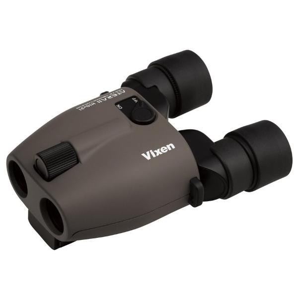 ■商品特徴手ブレ補正機構を搭載したATERAIIシリーズ双眼鏡の最軽量モデルです。好みに合わせて2種類から選べる強力なブレ補正効果により手持ちでも安定した視野が得られます。鳥の目の輝きや羽根の模様など細部までしっかりと観察でき、近くで見てい...