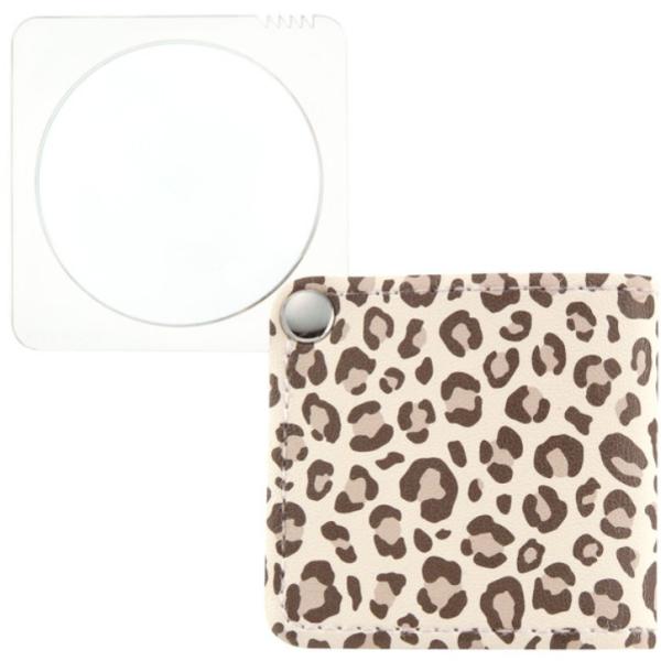 大口径50mmの見やすいポケットルーペ。オシャレが引き立つレオパード柄ケース付！ビクセン初となるアニマルプリントは、ルーペ選びに「柄」という選択肢を設けることで、「お気に入りを選ぶ楽しさ、そしてそれを使う楽しさ」を感じていただけるように、と...