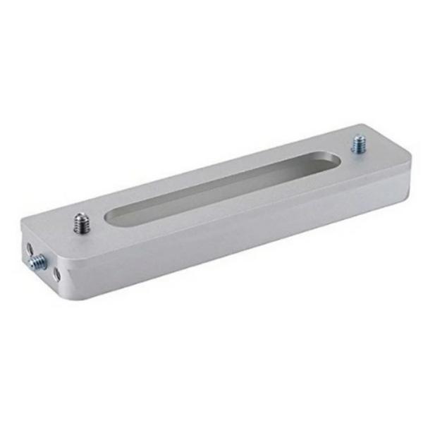 カメラ雲台などを筒受けにセットするためのパーツAPシリーズマウントに一眼カメラなどカメラネジ（1/4インチ）を装備した機器を搭載するためのプレートです。APシリーズの他、ビクセン規格プレートホルダーを搭載した機種すべての架台に取付けできます...