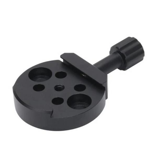 初心者でも簡単！見たい天体をすぐに探せる！接眼レンズと差し換えて使用する、調整不要のファインダー。面倒な光軸合わせをすることなく、すぐに使用できます。