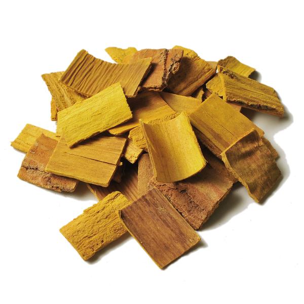 ※掲載のカラーサンプルをご参照ください。※100ｇでTシャツ1枚、または大き目のストール1本を染めることができます（素材や染め方よって濃度や色味が異なります）。◆ ひとつ屋の植物染料についてひとつ屋で取り扱う植物染料は、もともと生薬として販...