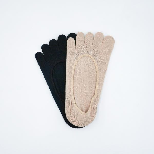 シルクとコットンの二重編みで、冷え取りしながらオシャレも出来る5本指カバーソックスです。締め付けないのに脱げにくい、一度履くとリピーターになる方がとても多いです。さらっとしたシルクを内側に、外側にはコットンを使用した生地で一年中心地よく履い...