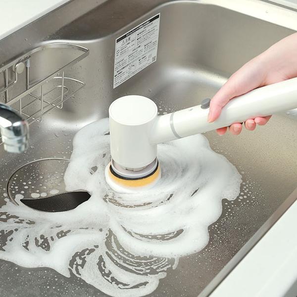 【充電式コードレス 耐水両回転ブラシ】お風呂場・キッチン・洗面台・窓ガラス・網戸・タイル・ホイール等のお掃除が楽々できる耐水両回転ブラシです。IP7相当の高耐水性で水回りのご使用もOKです。新開発の双方向回転ブラシで掃除面に対してブレること...